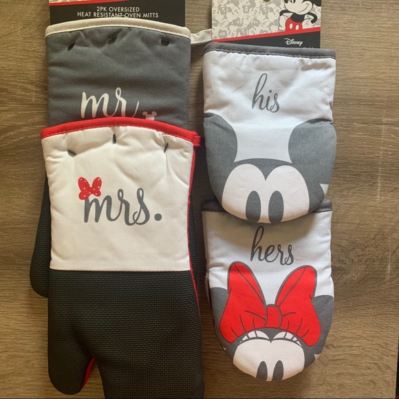 Disney | Kitchen | Mickey Mouse Oven Mitts | Poshmark